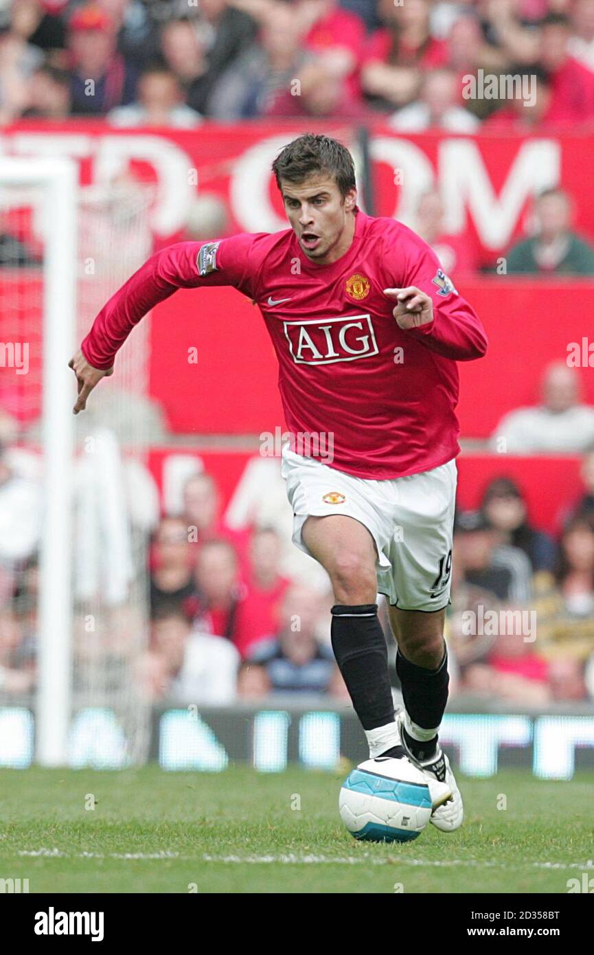 Gerard Pique, Manchester United Stock Photo - Alamy