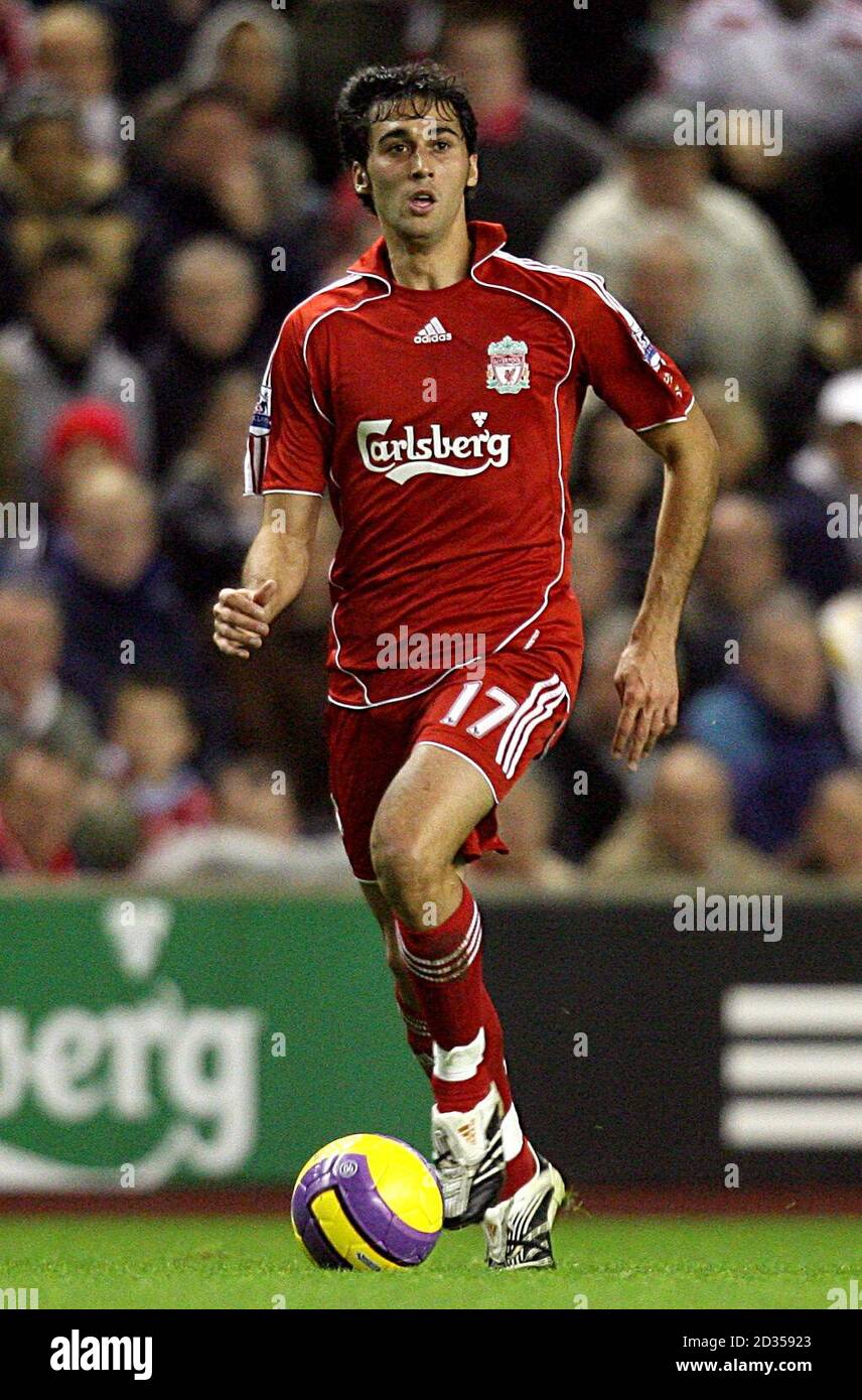 Arbeloa liverpool hi-res stock photography and images - Alamy