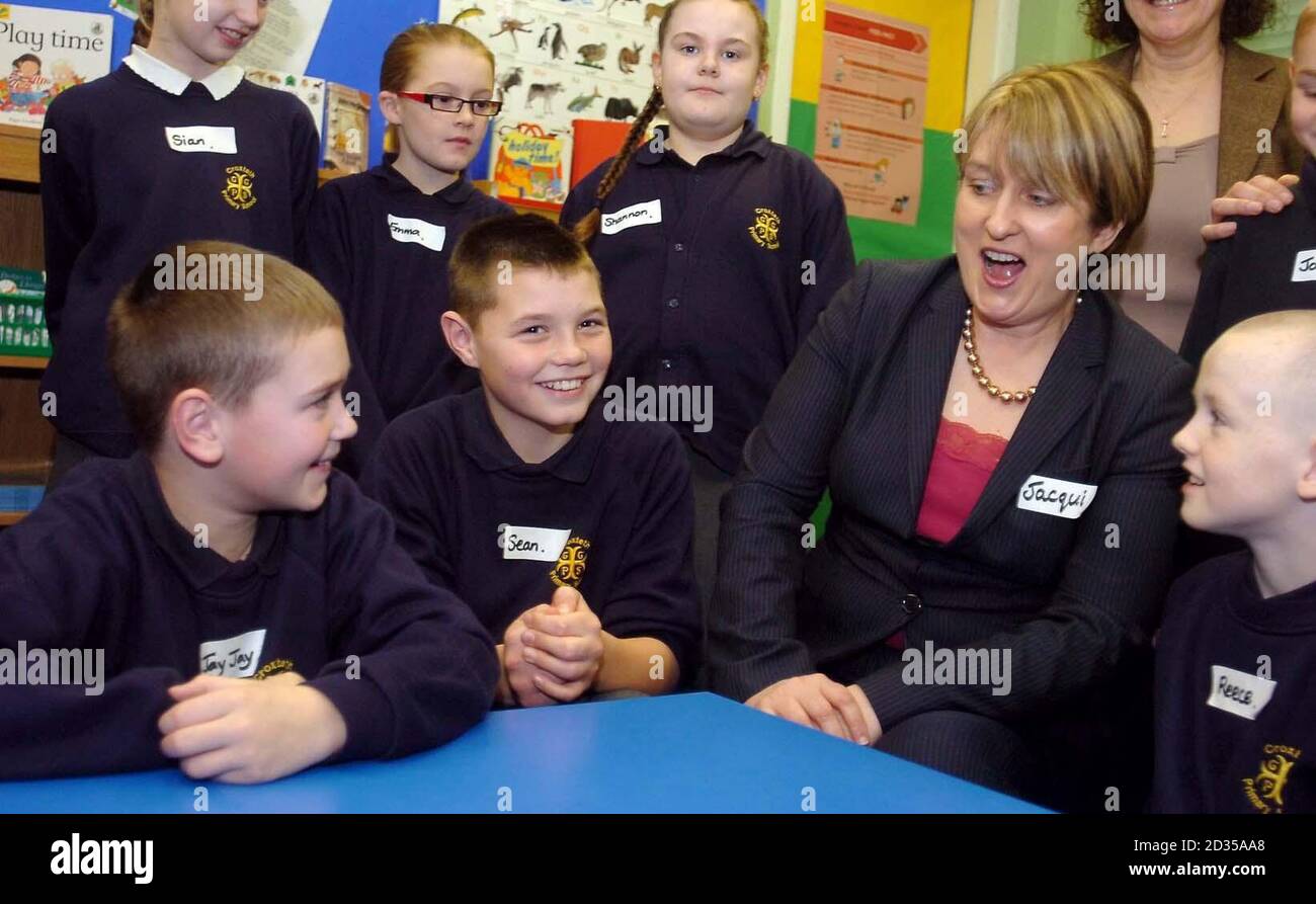 Liverpool gangs hi-res stock photography and images - Alamy