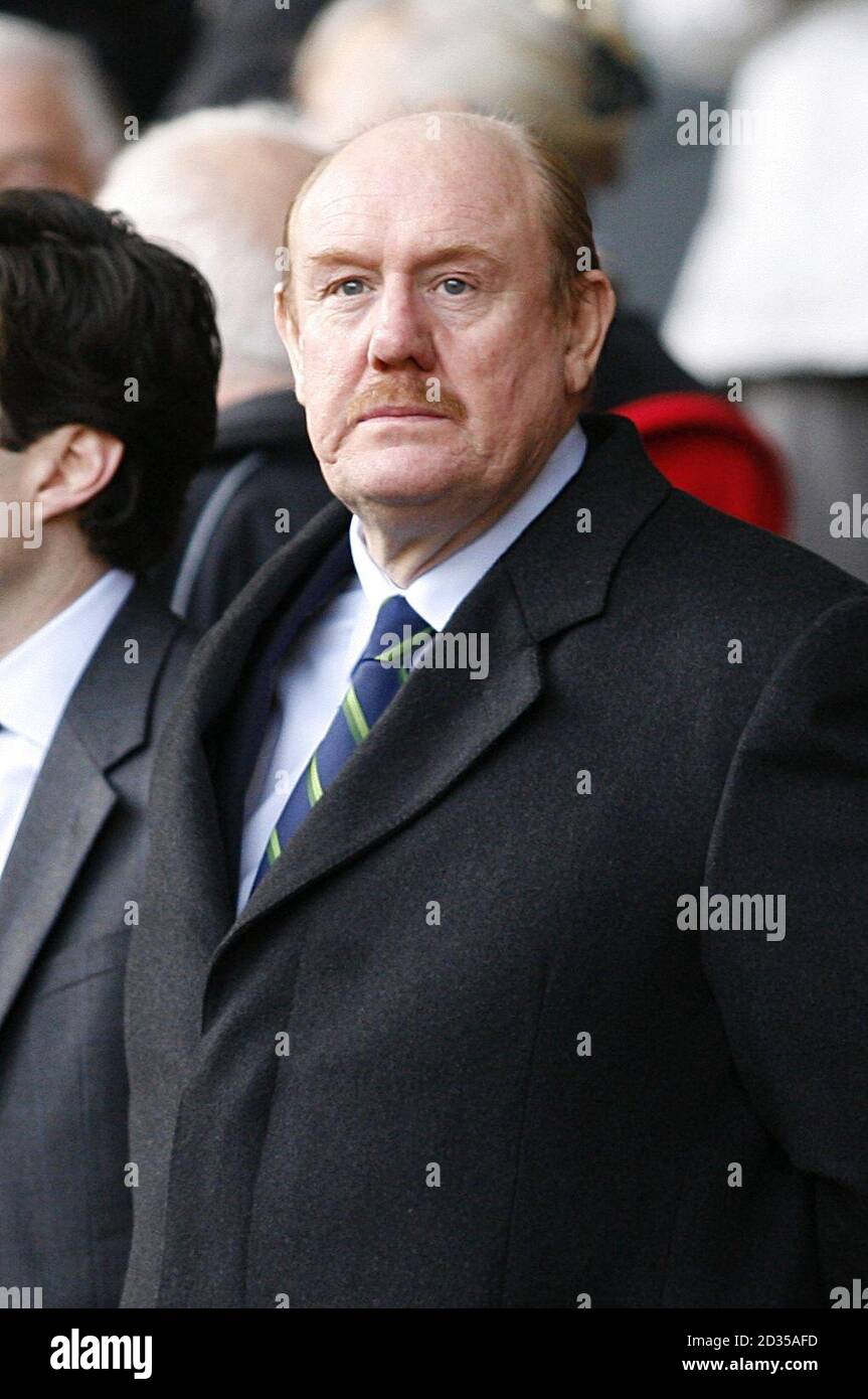 FA Chief Executive Brian Barwick in the stands Stock Photo - Alamy
