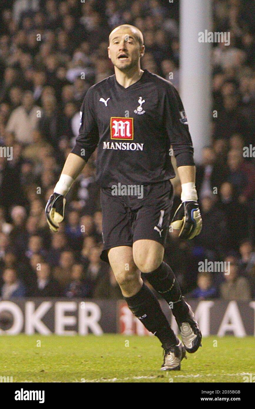 Tottenham Hotspur Goalkeeper Paul Robinson High Resolution Stock ...