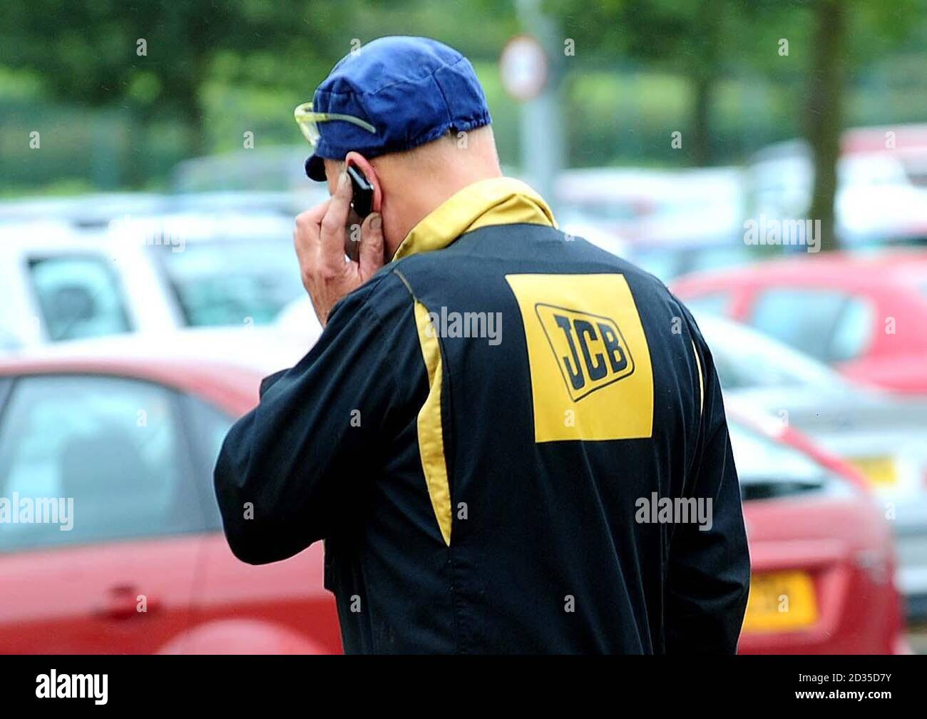 Jcb worker at jcb world headquarters hi-res stock photography and ...