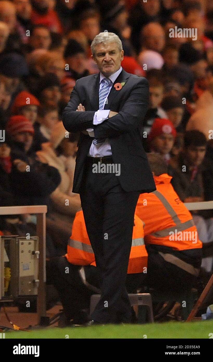 Manchester City manager Mark Hughes Stock Photo - Alamy