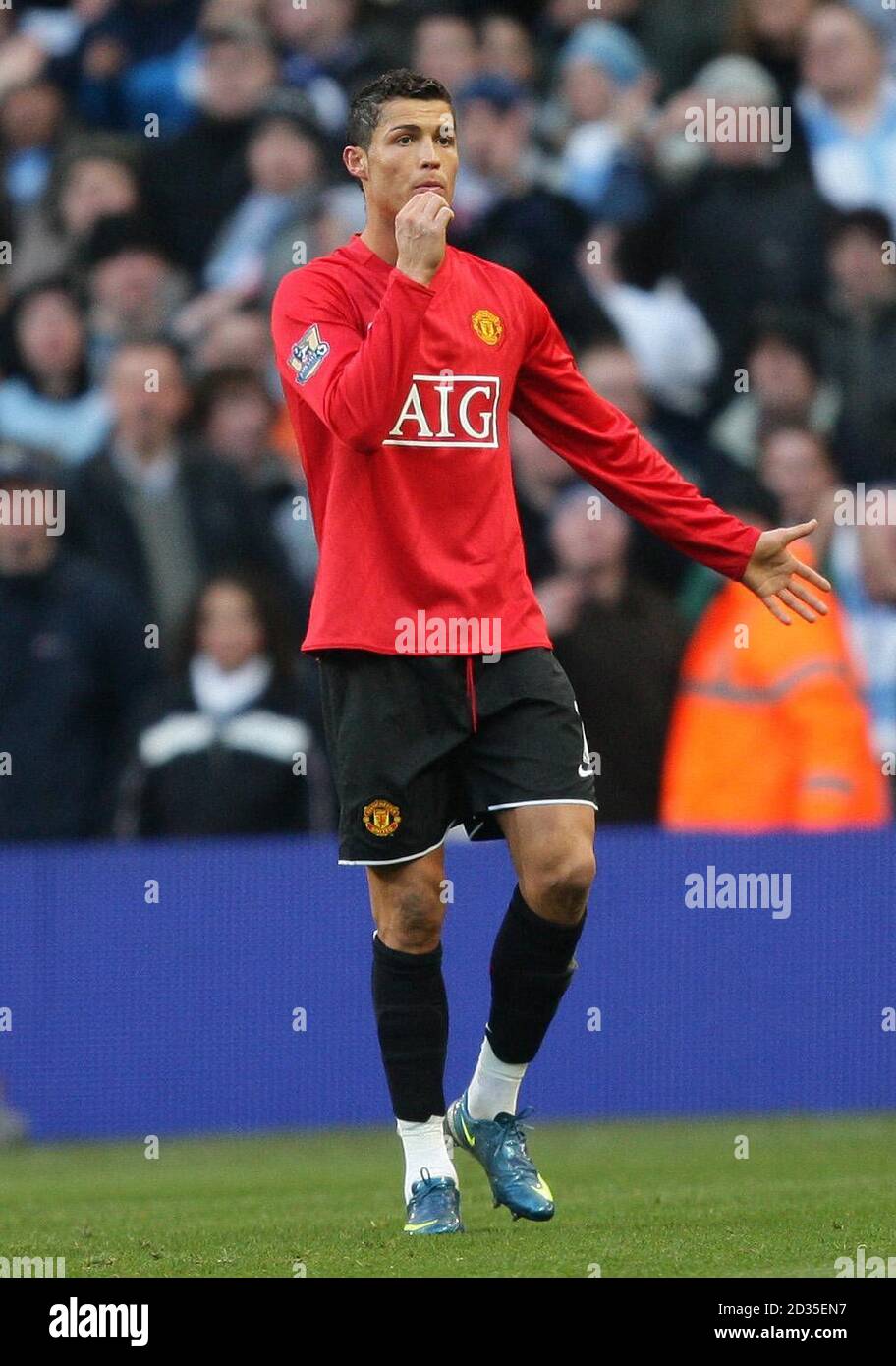 Soccer football man city reacts reaction hi-res stock photography and ...