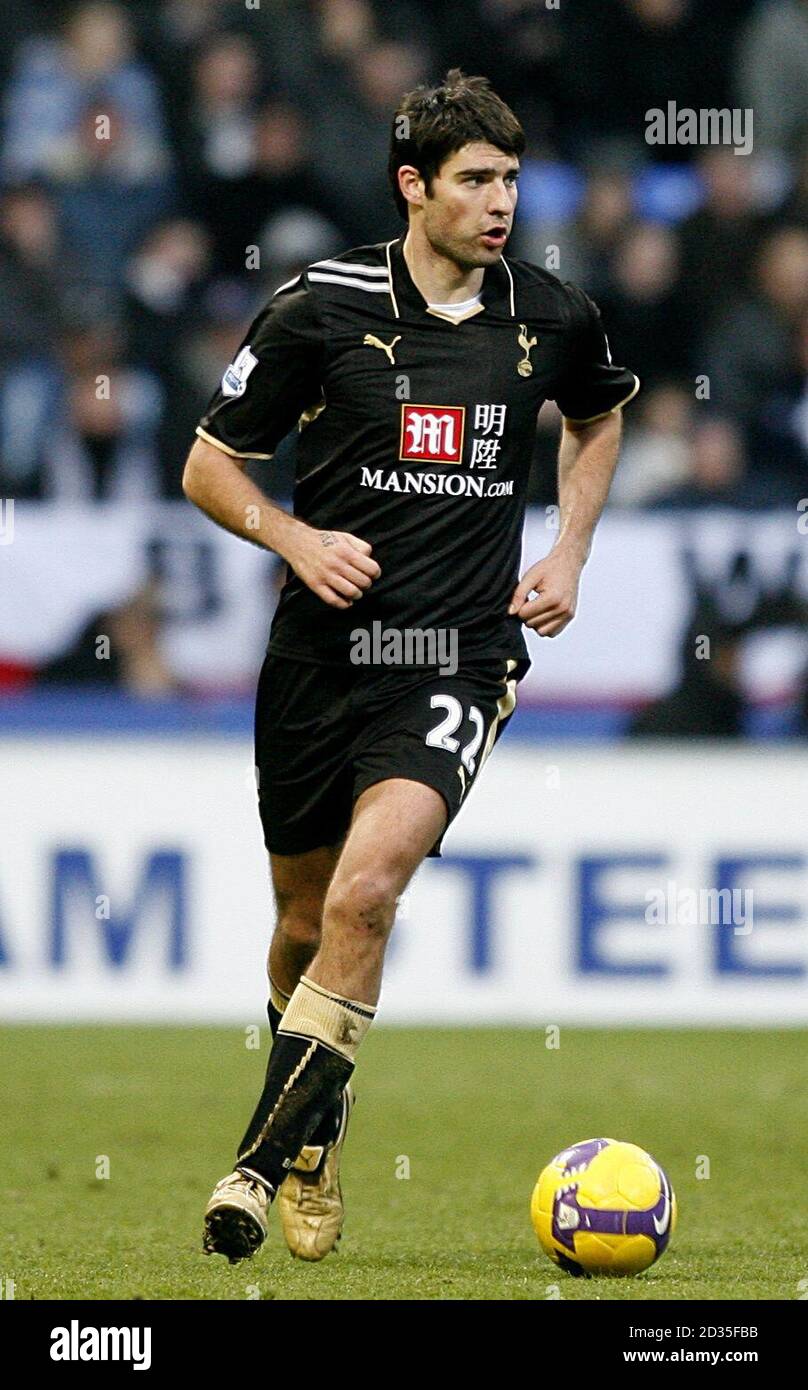 Vedran corluka tottenham hi-res stock photography and images - Alamy