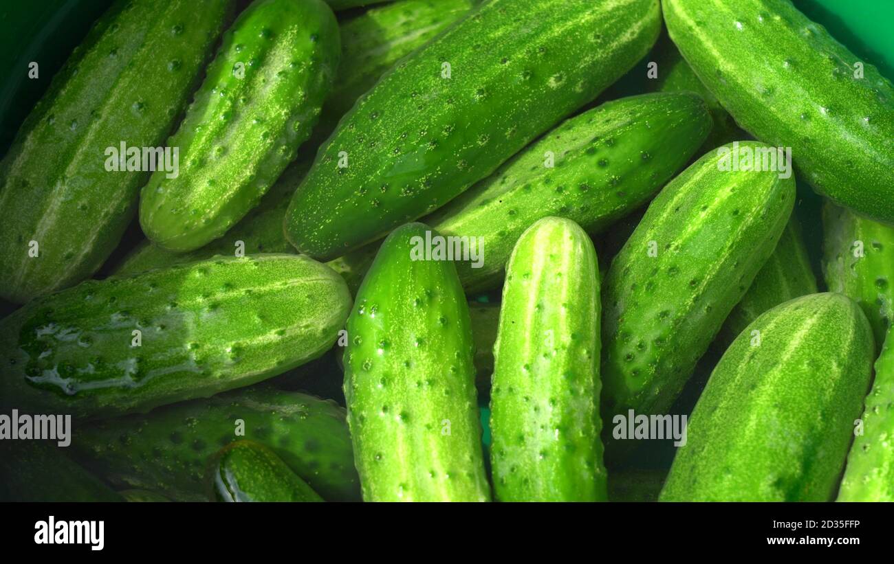 Slow motion close up splashes hi-res stock photography and images - Alamy