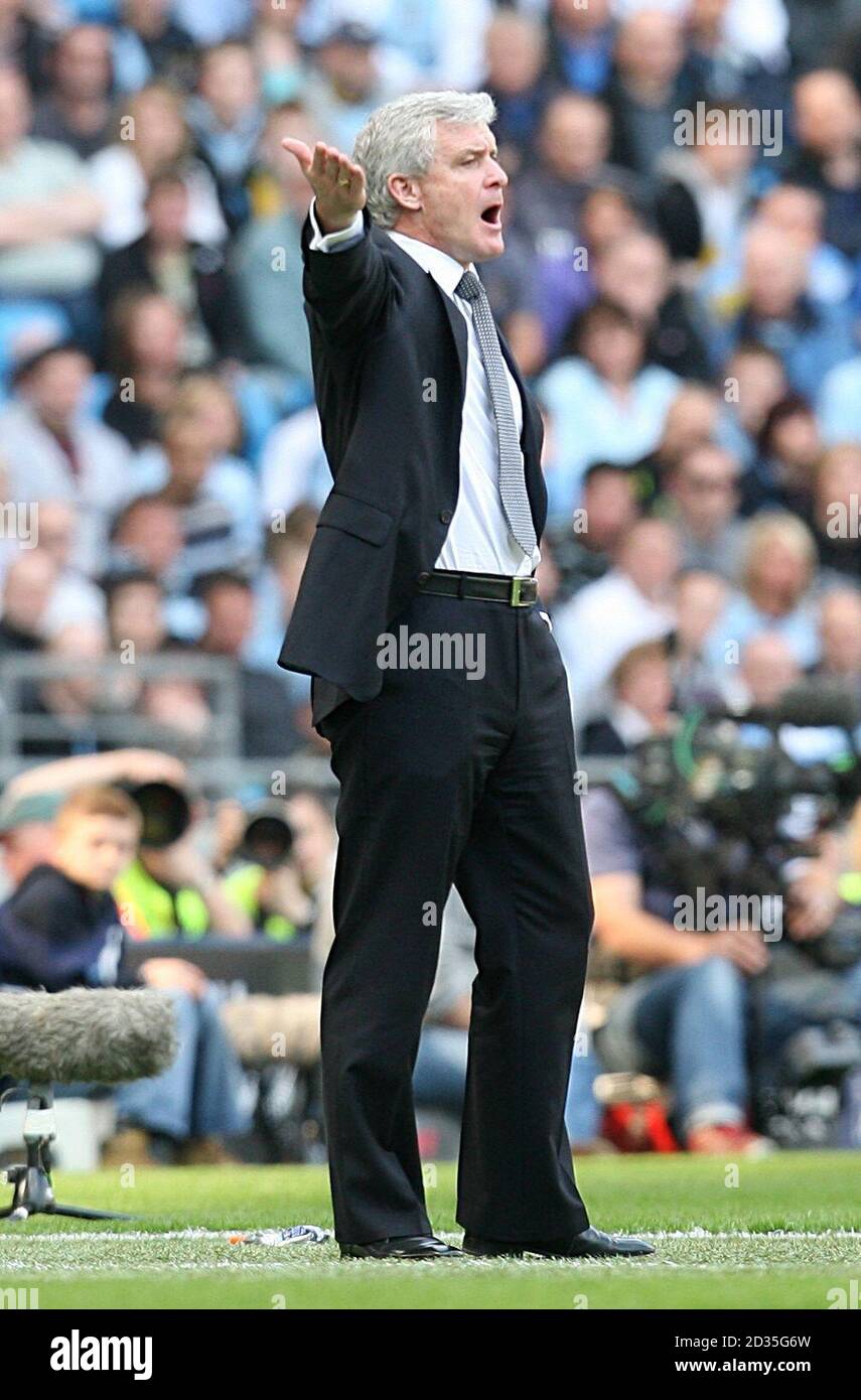 Mark Hughes, Manchester City manager Stock Photo - Alamy