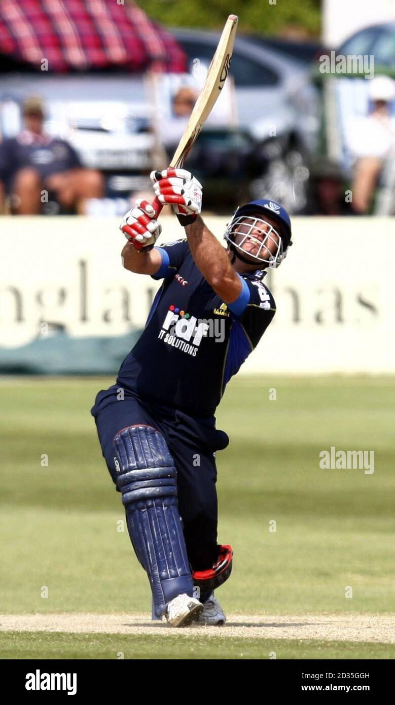 Cricket michael yardy hi-res stock photography and images - Alamy