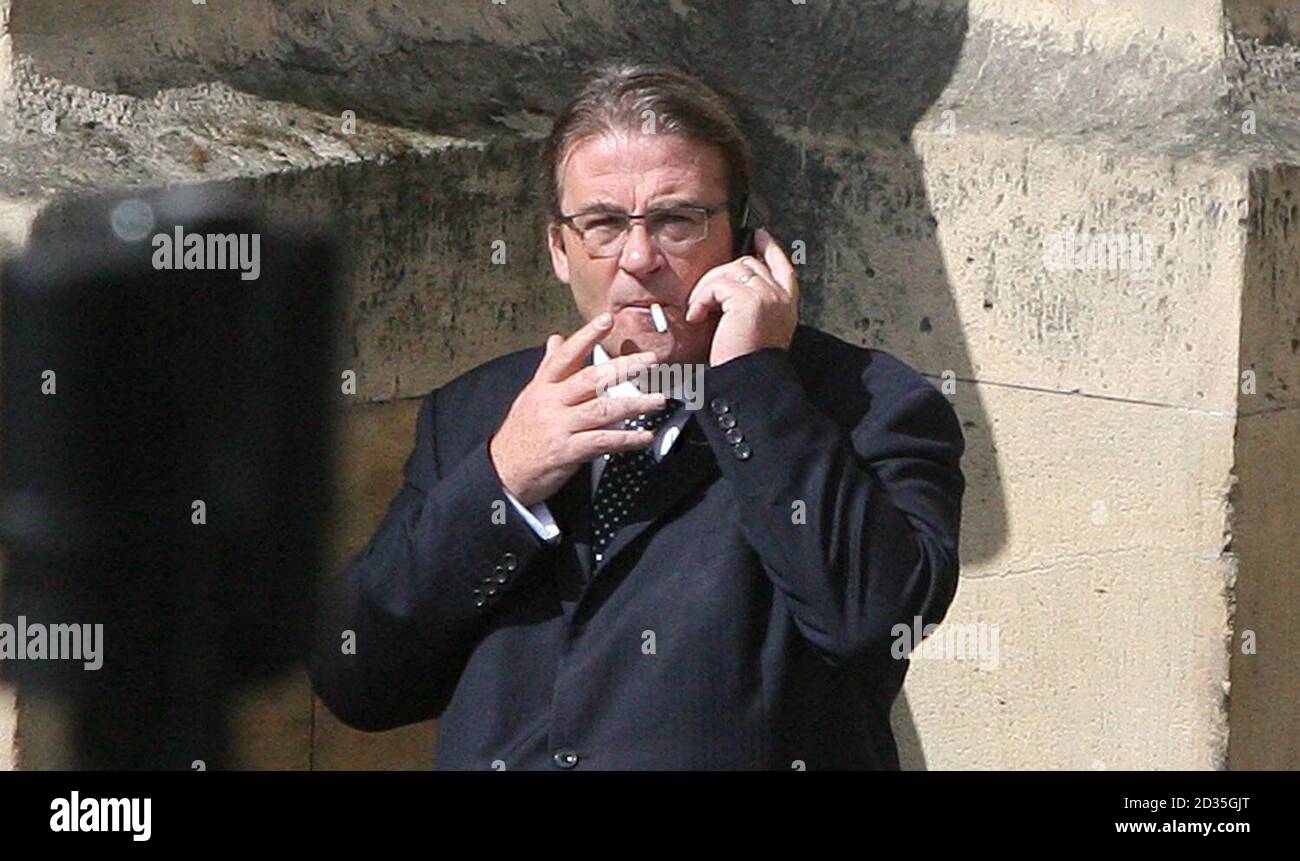 Employment expense hi-res stock photography and images - Alamy