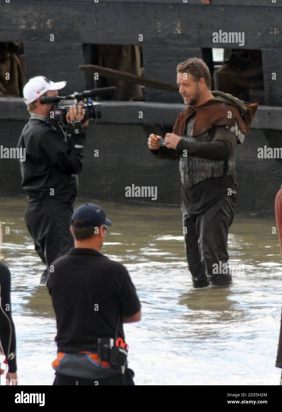 Russell Crowe Robin Hood 2 Robin Hood | Russell Crowe Takes Down An