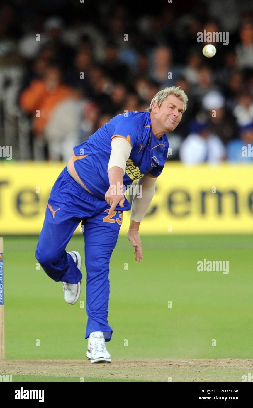 Rajasthan Royals captain Shane Warne bowls during the Twenty20 match at ...