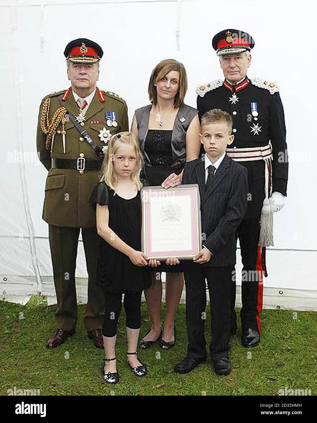 (left to right) The Master Gunner St James Park, General Sir Timothy ...