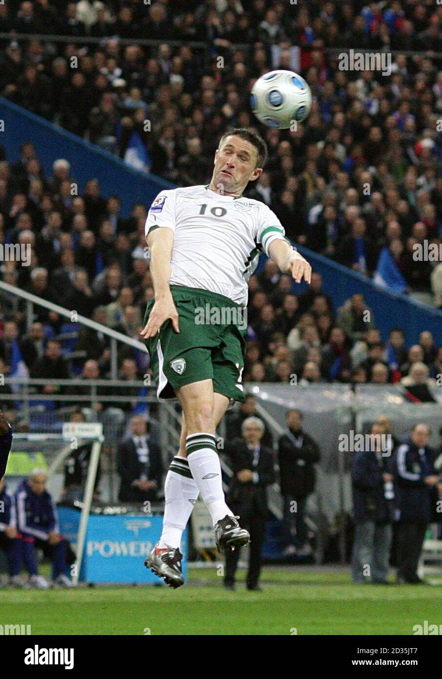 Robbie keane republic ireland hi-res stock photography and images - Alamy
