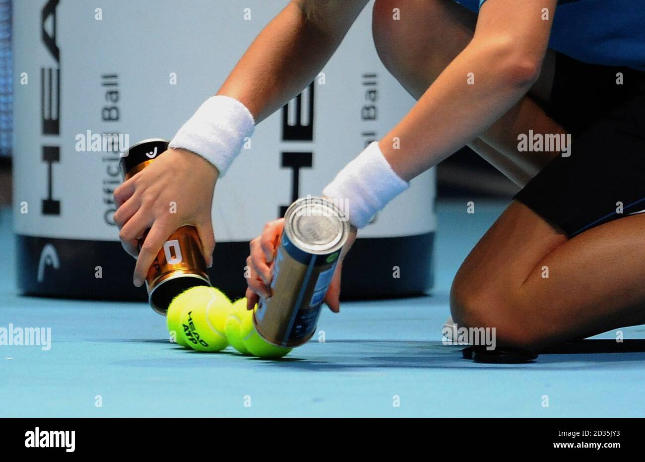 Head atp tennis ball hi-res stock photography and images - Alamy
