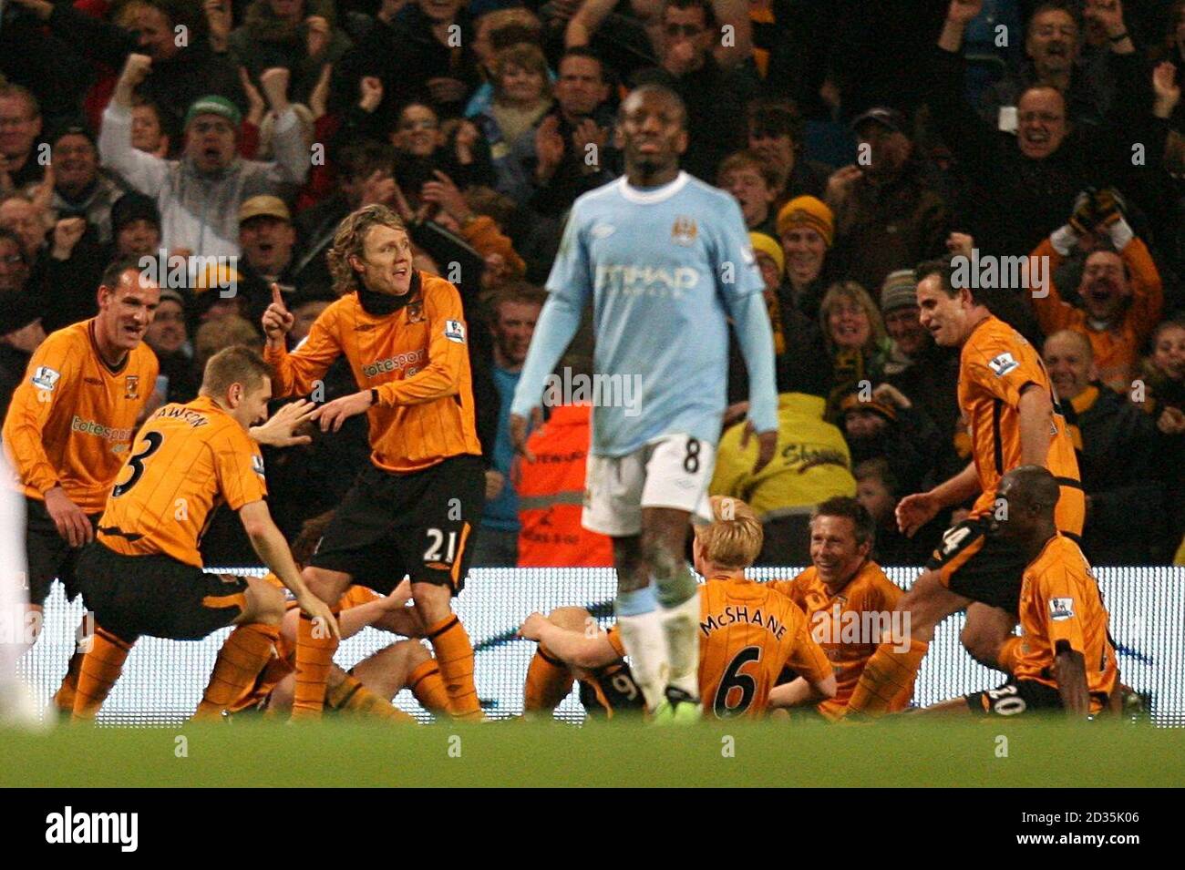 Jimmy bullard celebration hull hi-res stock photography and images - Alamy
