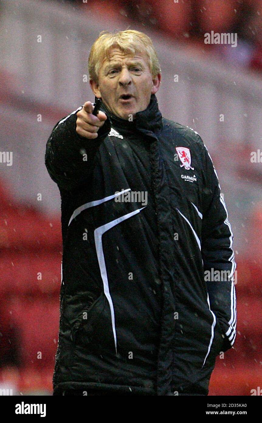 Middlesbrough manager Gordon Strachan on the touchline Stock Photo - Alamy