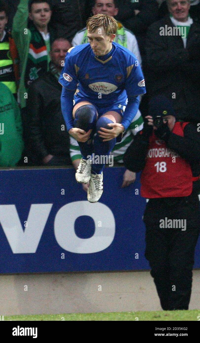 St Johnstone's Liam Craig celebrates scoring their first goal during ...