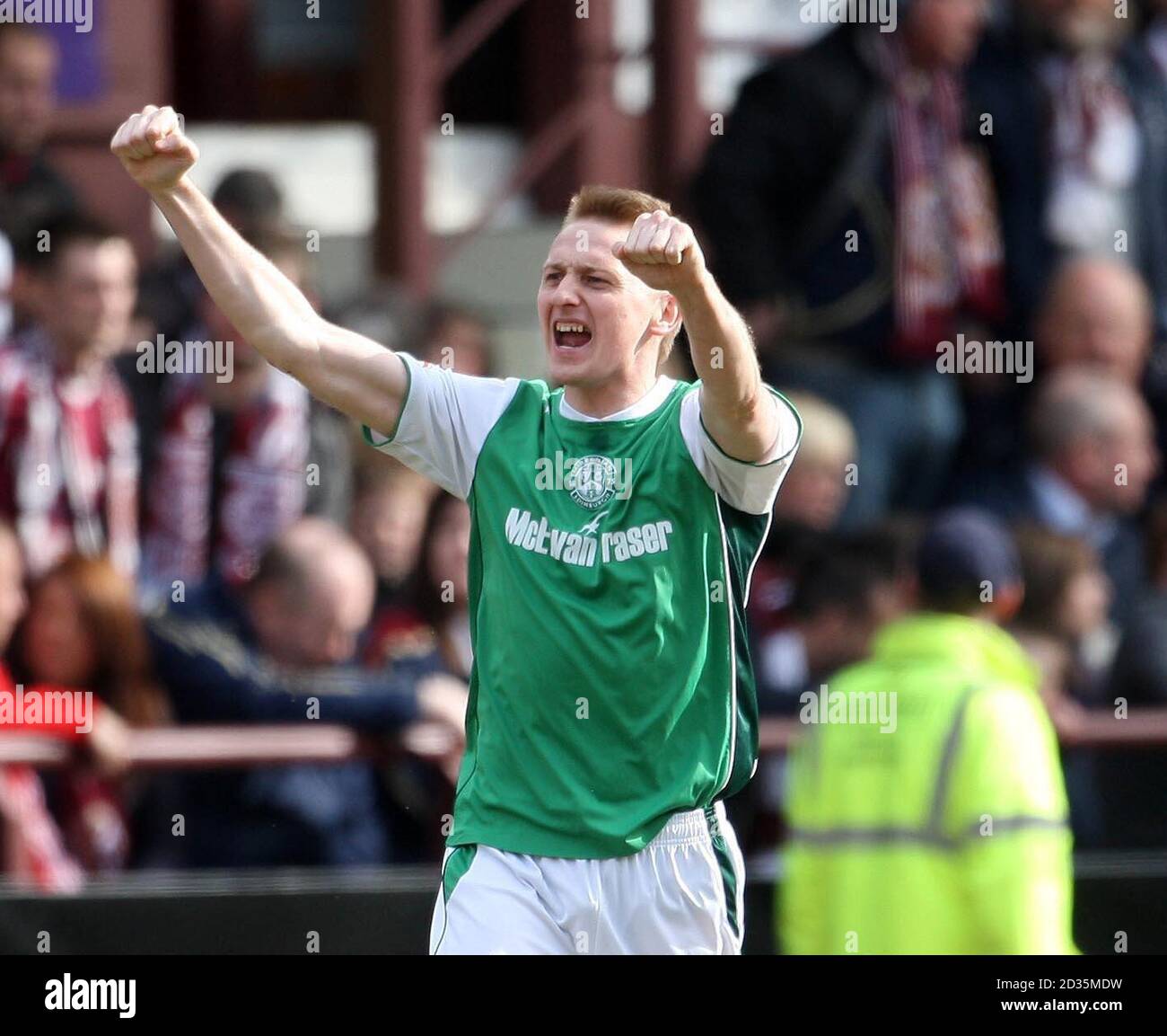 Hibernian's Derek Riordan celebrates scoring during the Clydesdale Bank ...