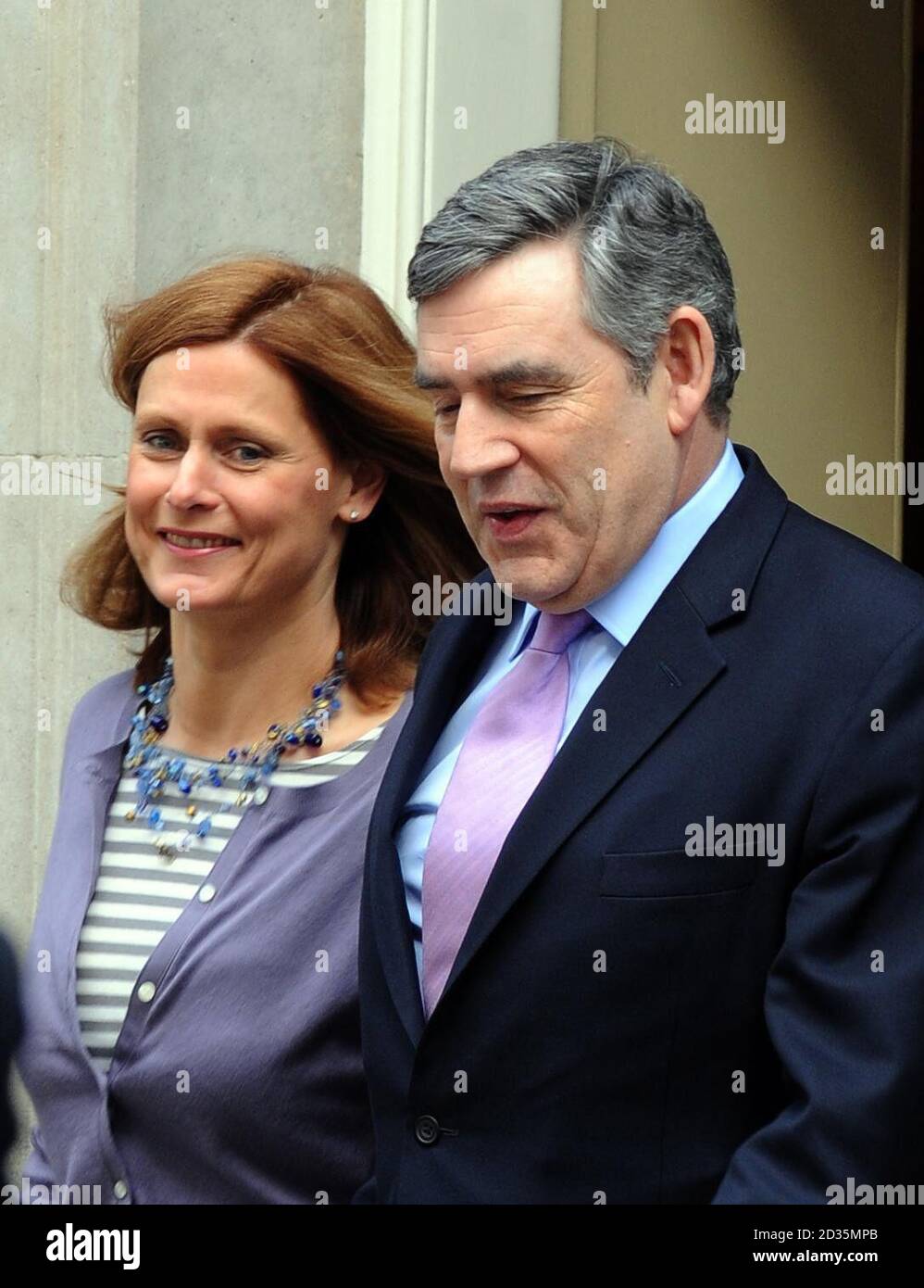Gordon brown and wife sarah leave 10 downing street hi-res stock ...