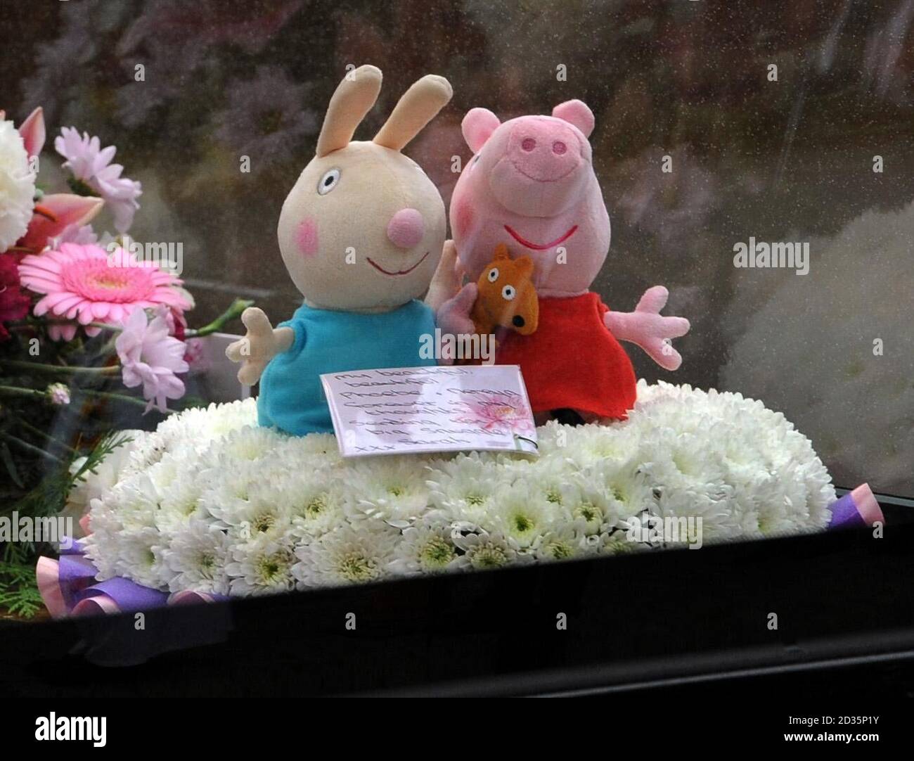 Peppa pig characters hi-res stock photography and images - Alamy