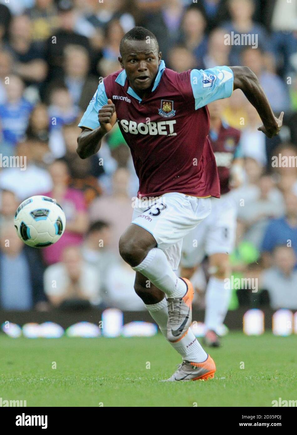 Victor obinna west ham united hi-res stock photography and images - Alamy