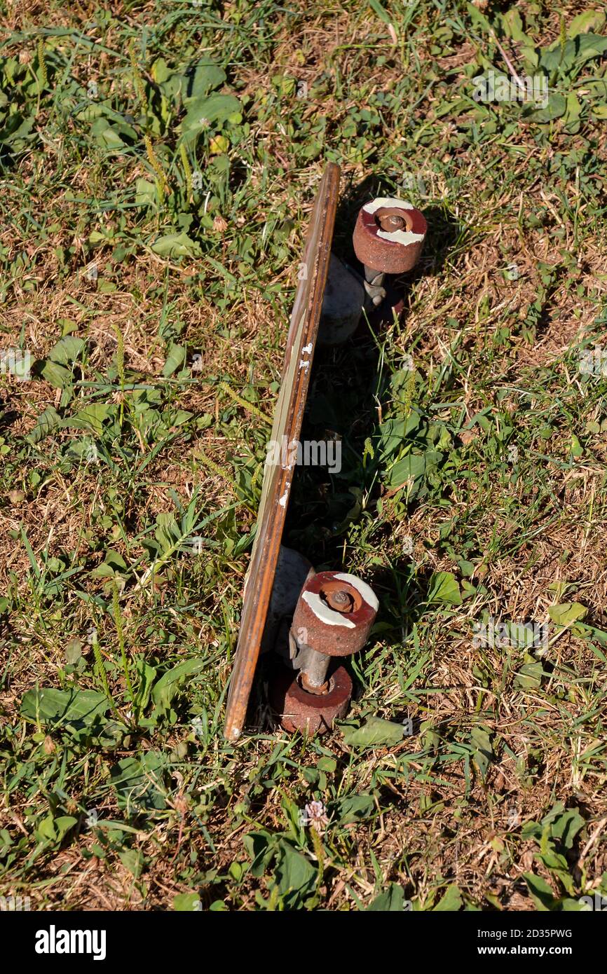 Wooden 70's skate board skateboard Stock Photo - Alamy