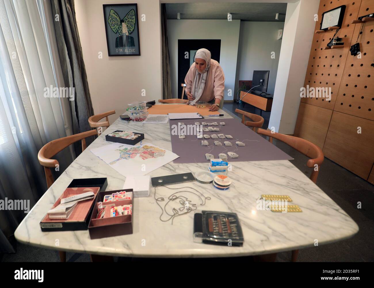 Egyptian artist hi-res stock photography and images - Alamy