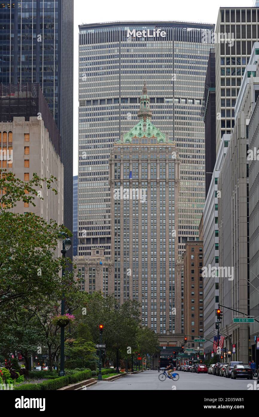 NEW YORK, NY -27 SEP 2020- View of the landmark MetLife building on ...