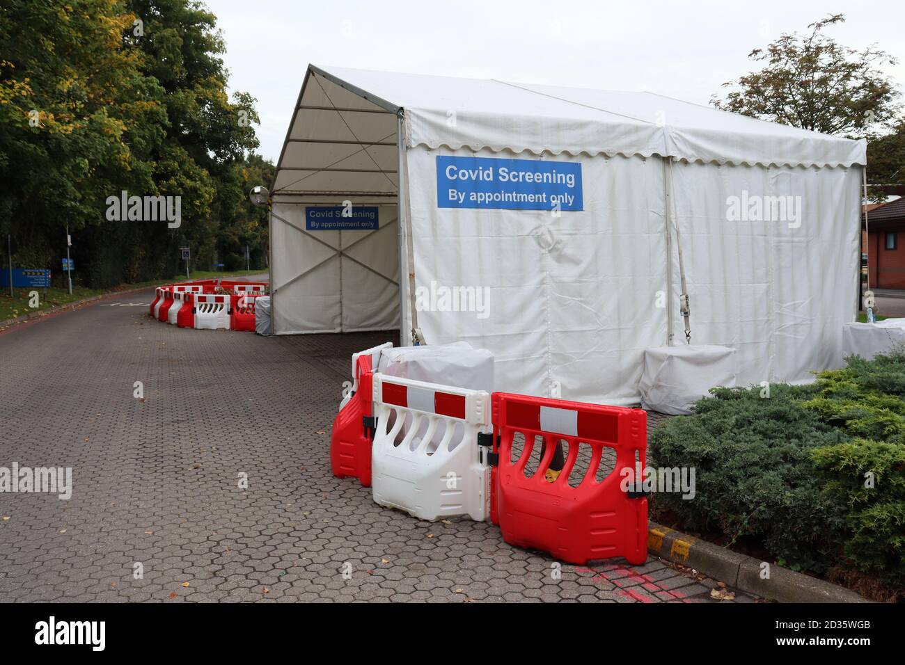 Covid 19 public screening test centre in makeshift temporary tent Stock ...