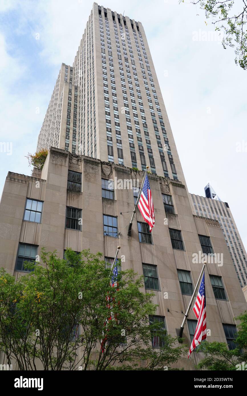 Comcast building hi-res stock photography and images - Alamy