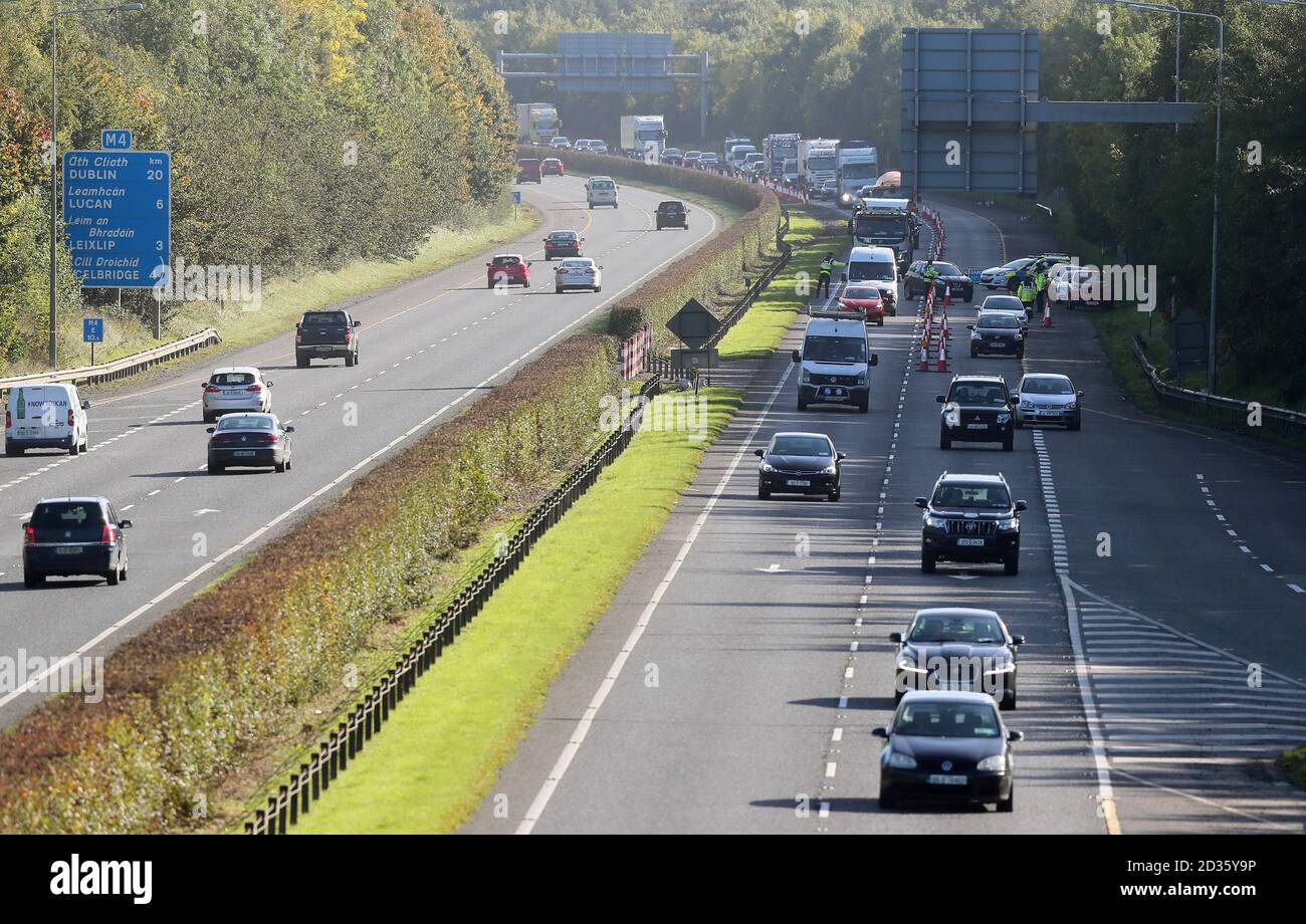 Garda checkpoint hi-res stock photography and images - Alamy