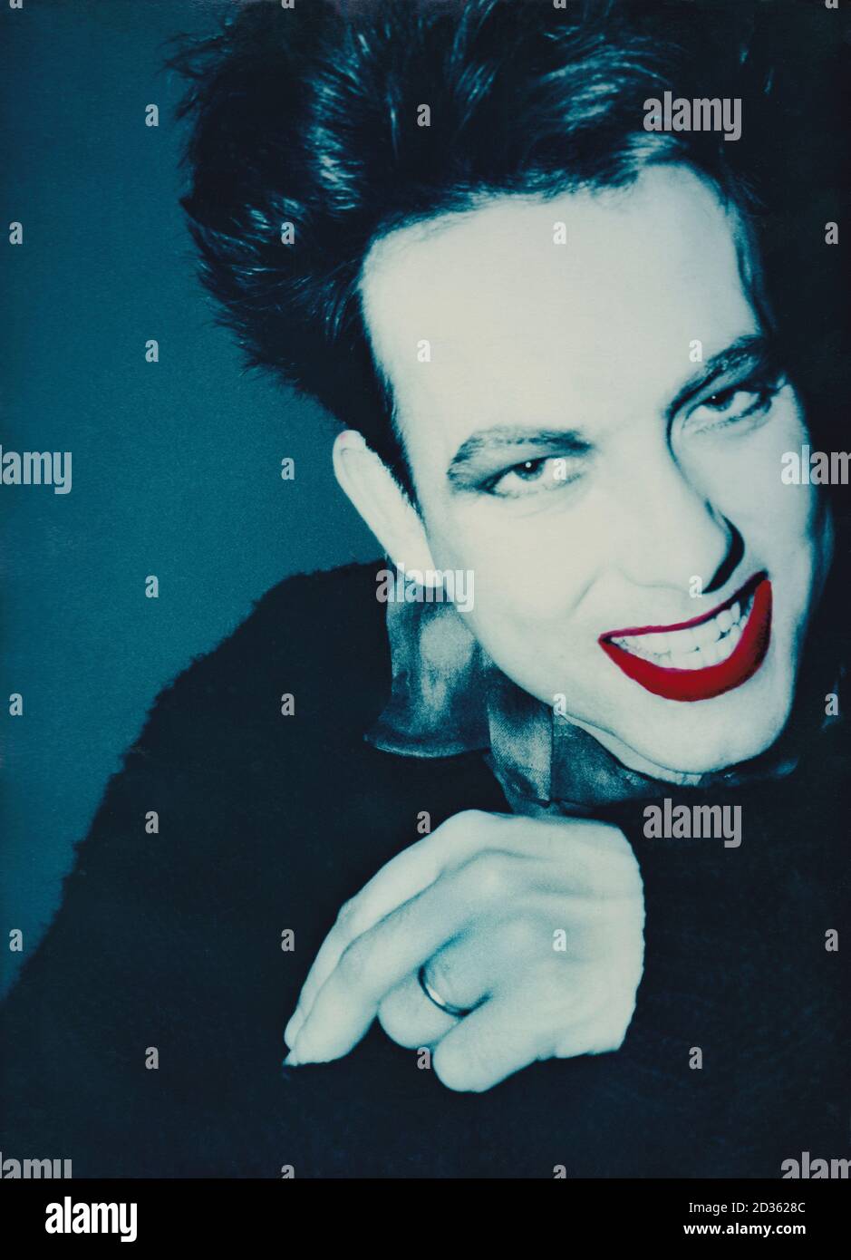 Cure robert smith hi-res stock photography and images - Alamy