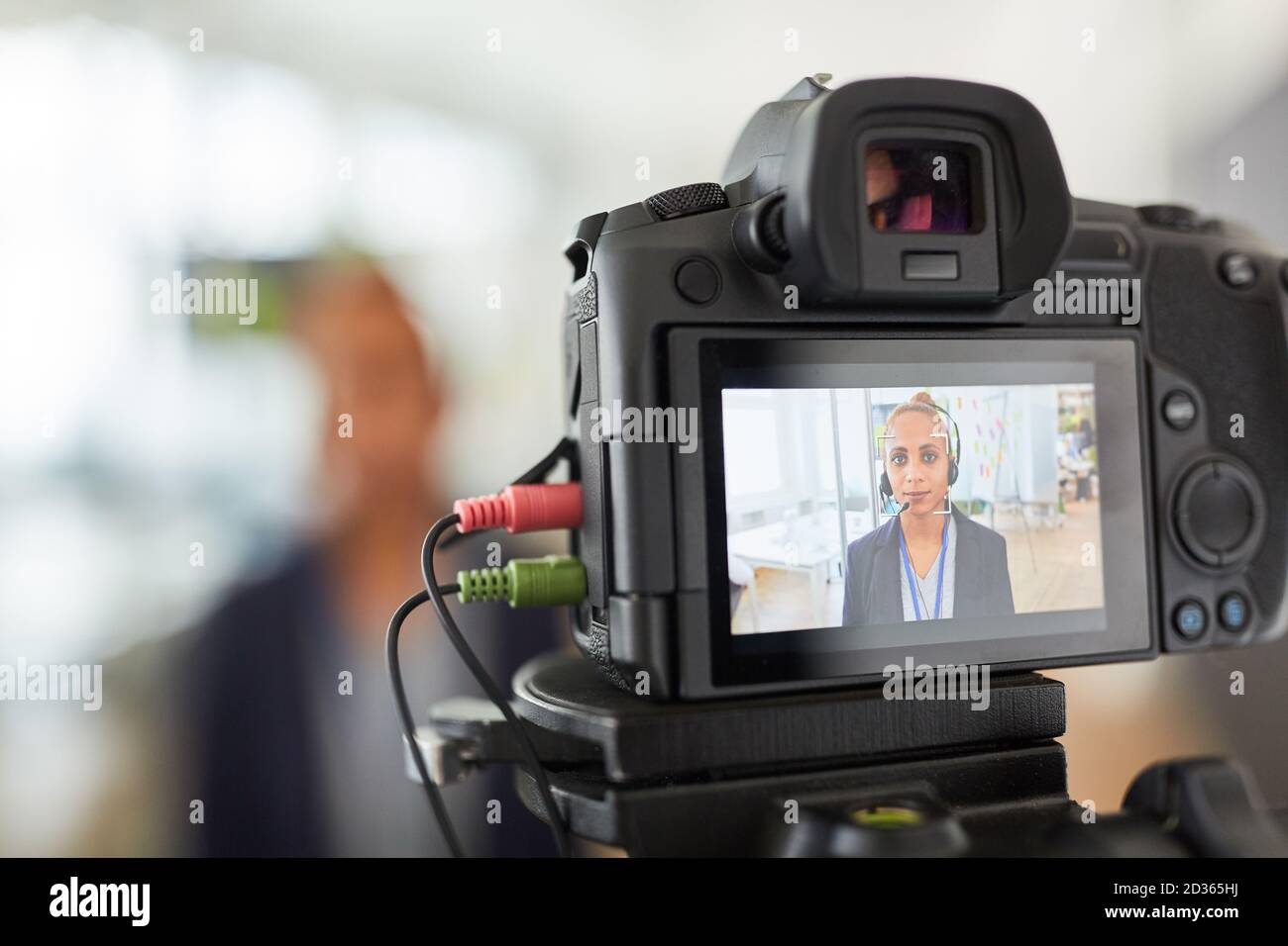 Digital video camera woman hi-res stock photography and images - Alamy