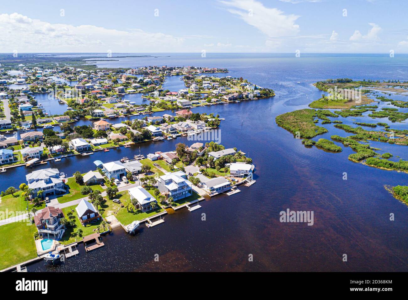 Using the canals hi-res stock photography and images - Alamy