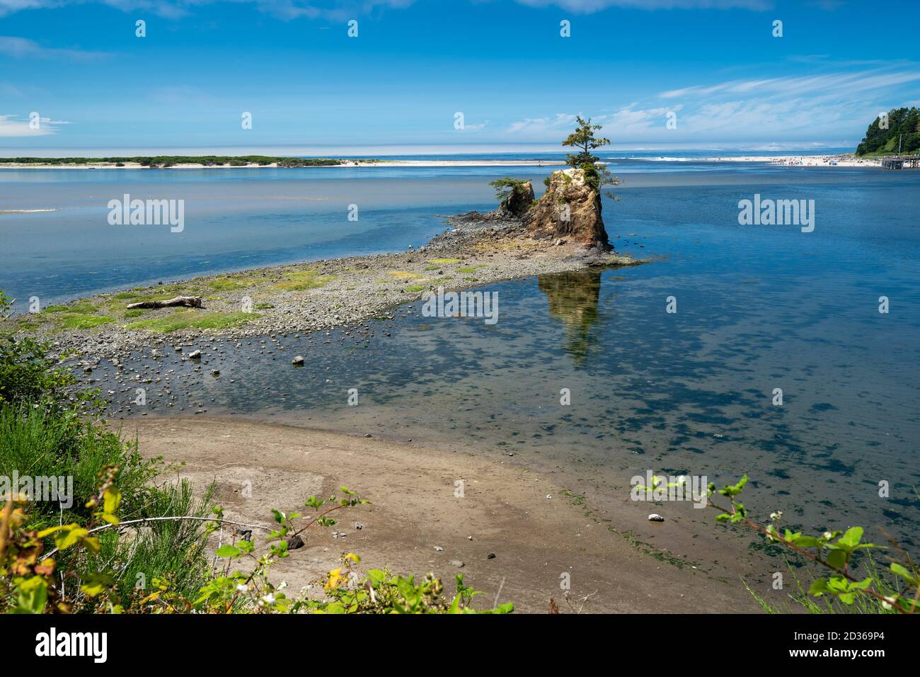 Siletz bay oregon hi-res stock photography and images - Alamy