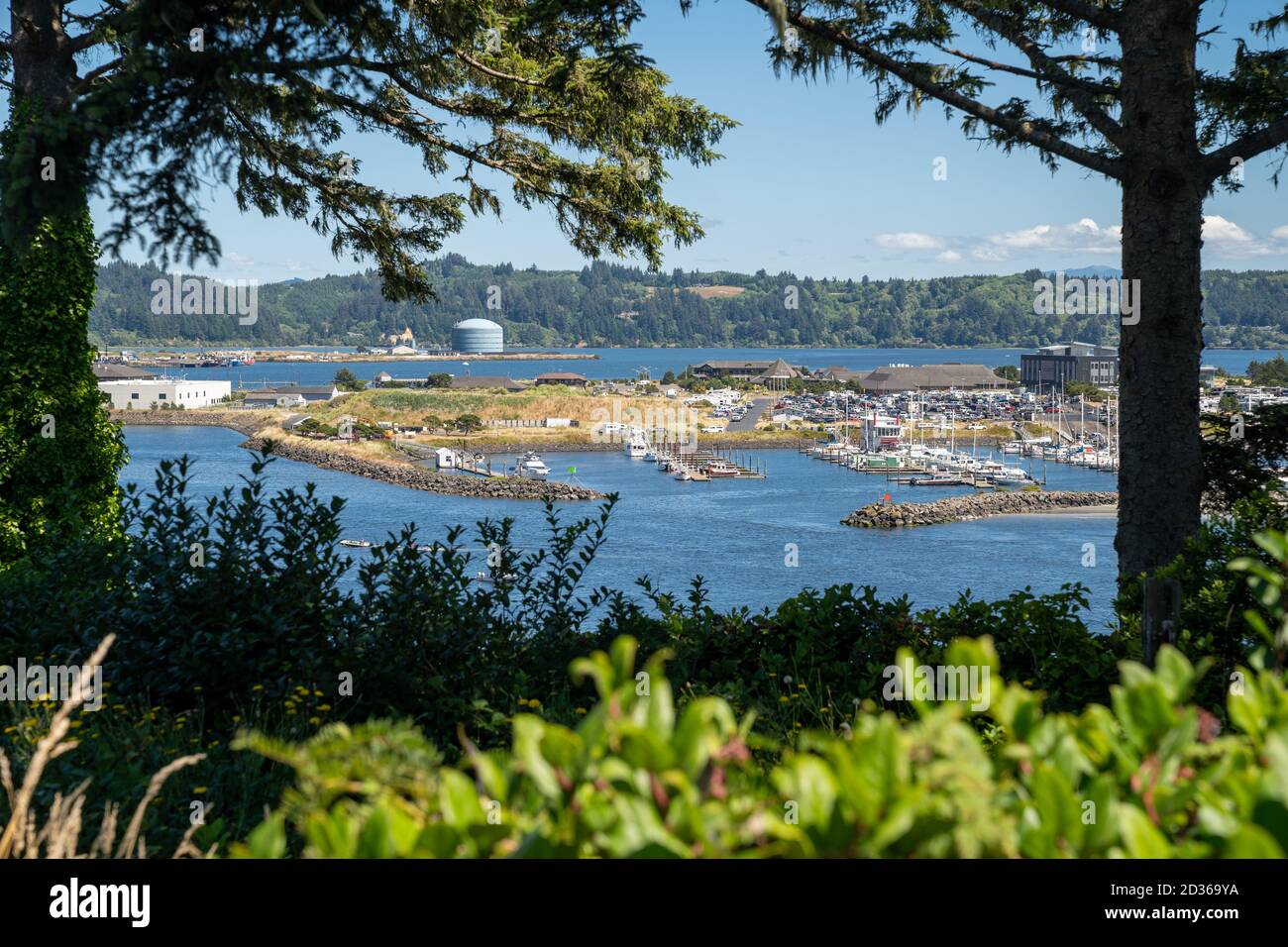 Dock docks pier piers construction hi-res stock photography and images ...