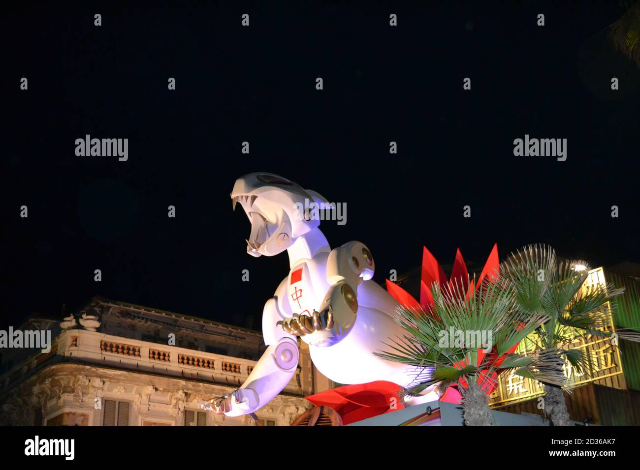 Allegorical floats hi-res stock photography and images - Alamy