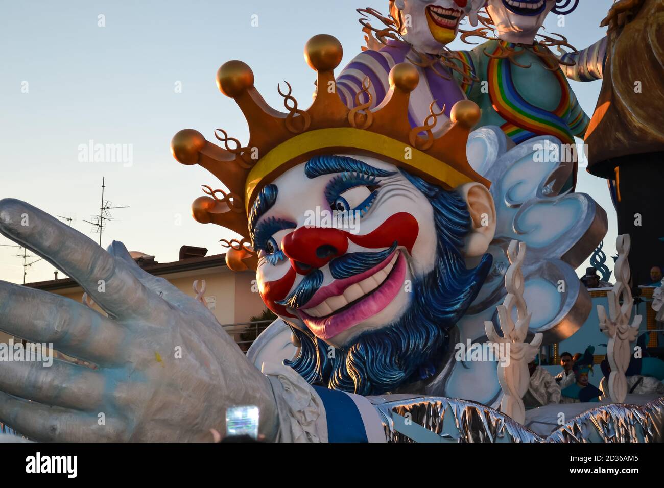 Viareggio, parade of allegorical floats of the most famous Italian ...