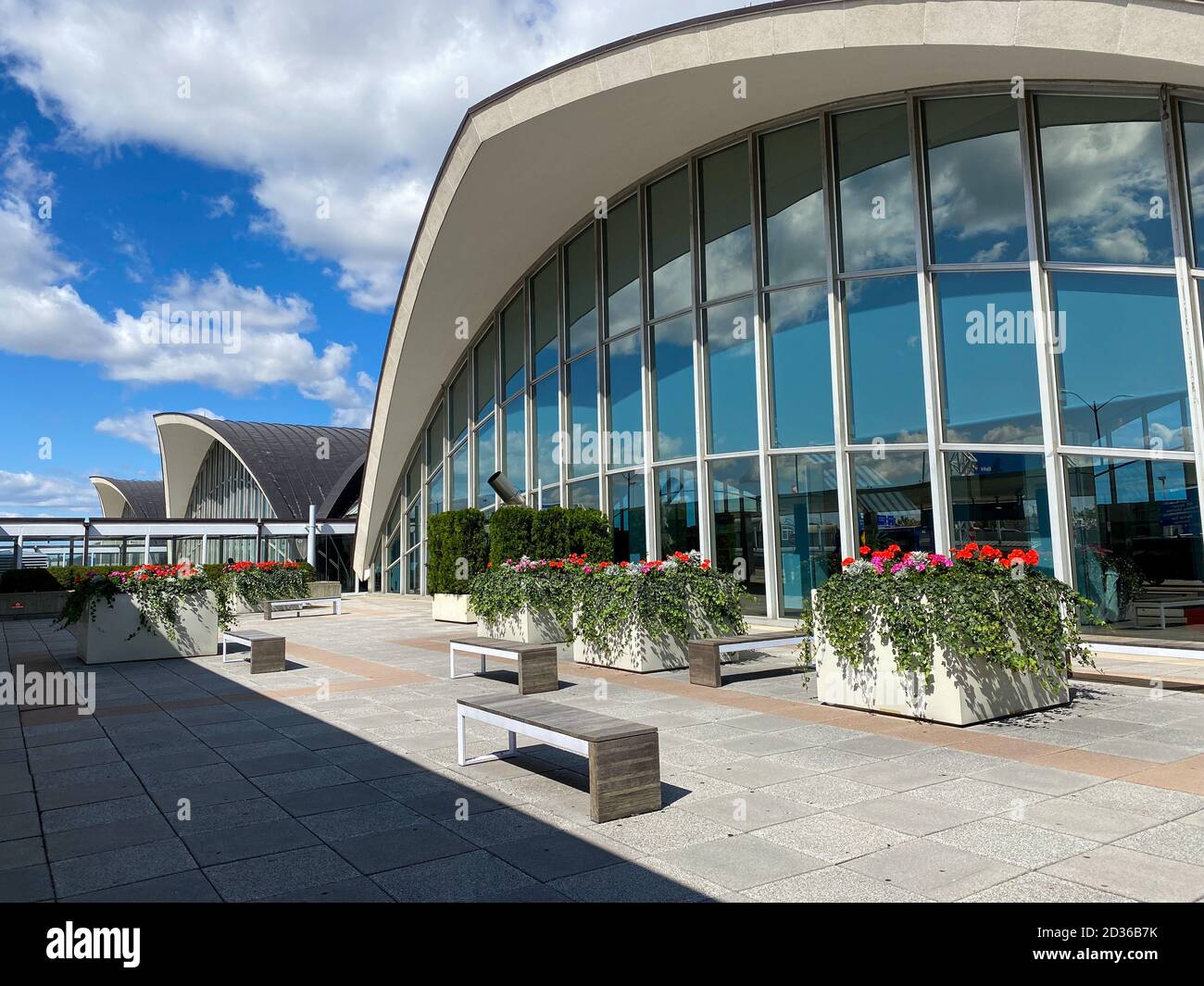 St. Louis, MO/USA - 10/4/20: The exterior of St. Louis, MO Lambert ...