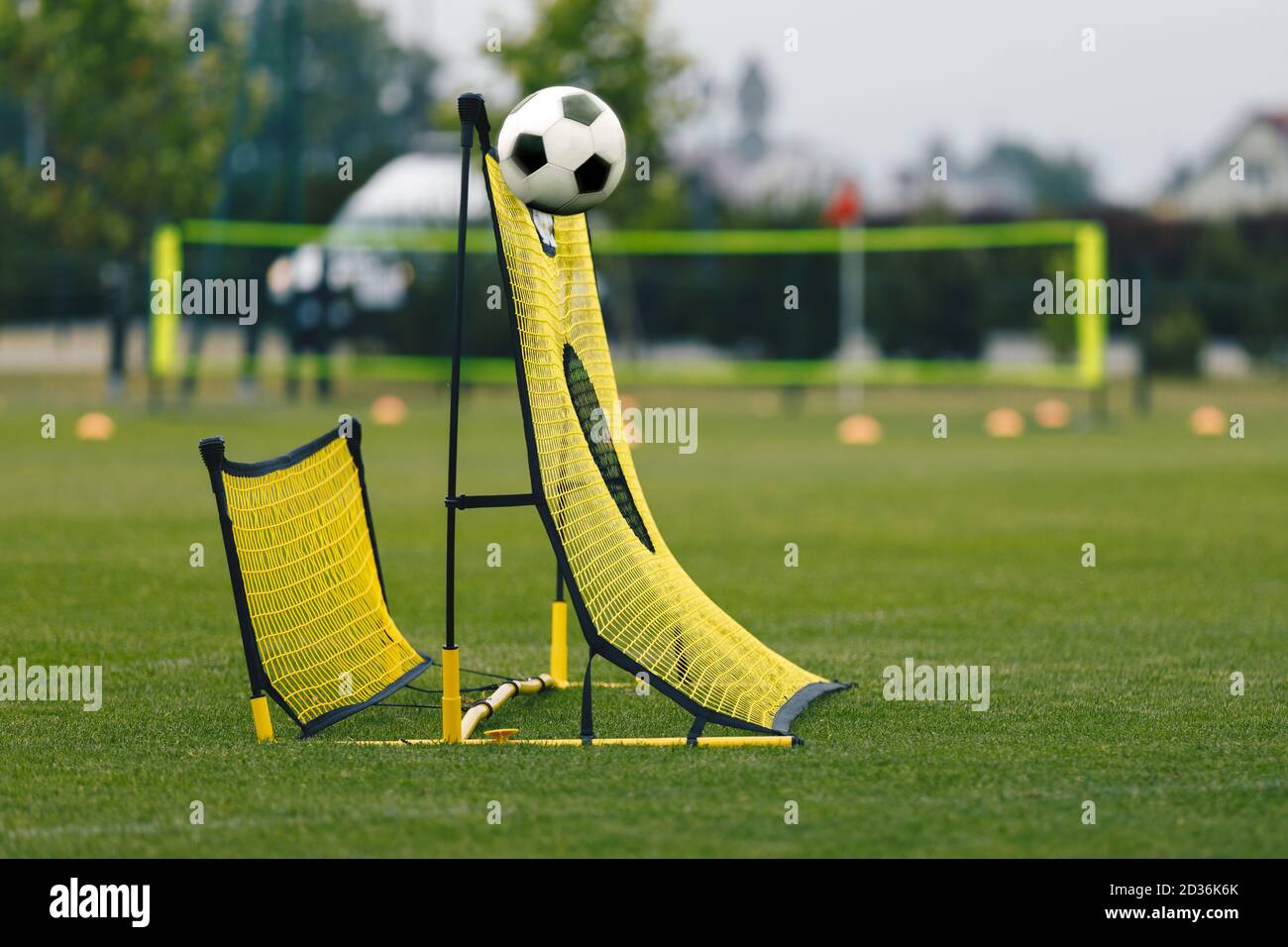 Soccer Trainer Rebound Net Football. Soccer Training Aid Equipment ...