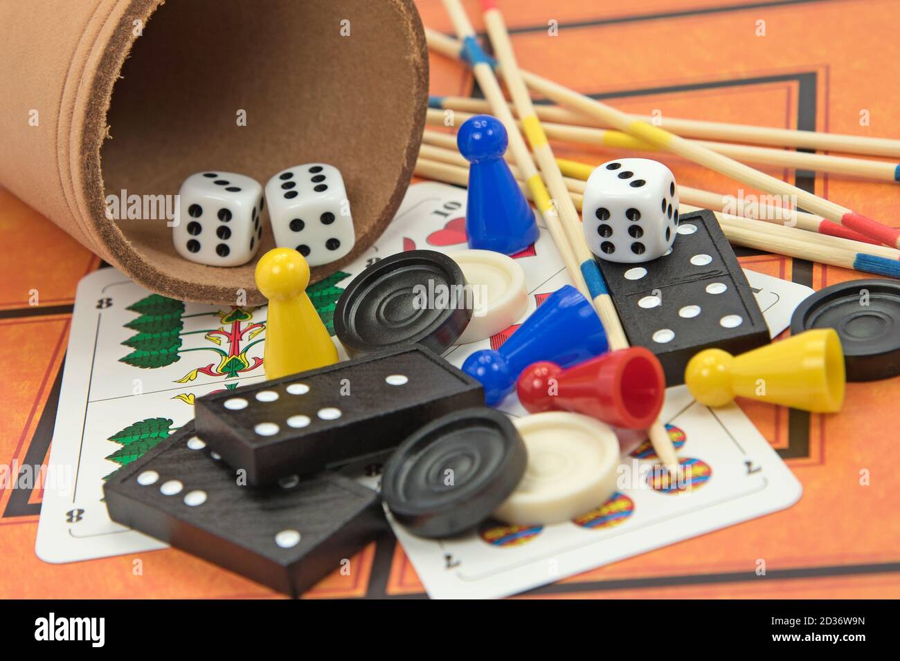 Playing card figures hi-res stock photography and images - Alamy