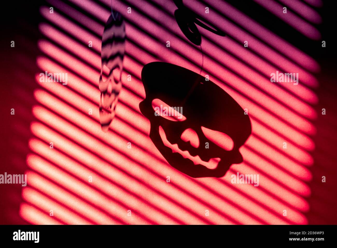 Strong shadows of the skull Stock Photo - Alamy