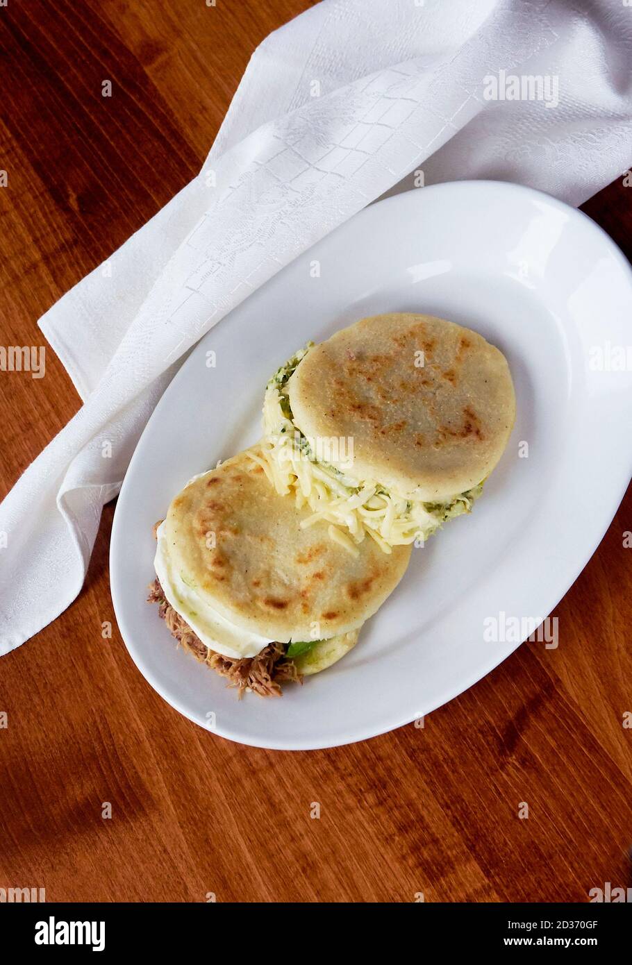 Arepas venezuela cook hi-res stock photography and images - Alamy