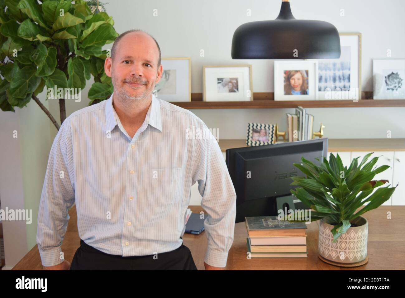 Dad Working From Home Stock Photo - Alamy
