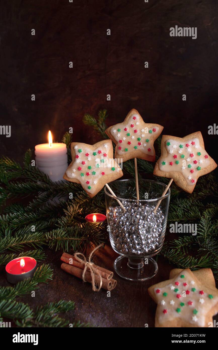 Gingerbread star burn hi-res stock photography and images - Alamy
