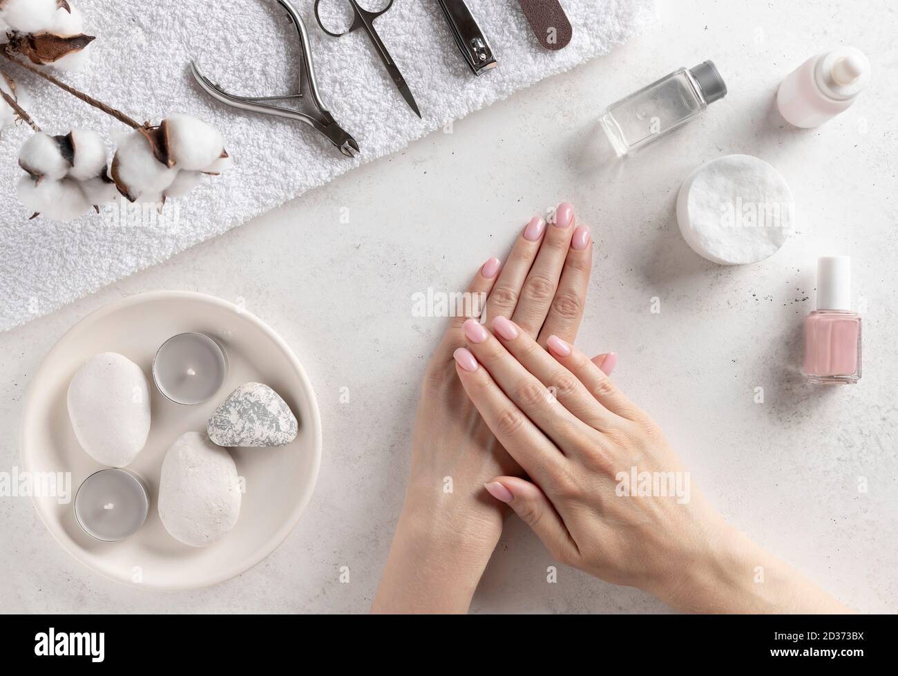 Well groomed nails natural beauty beauty salon hi-res stock photography ...