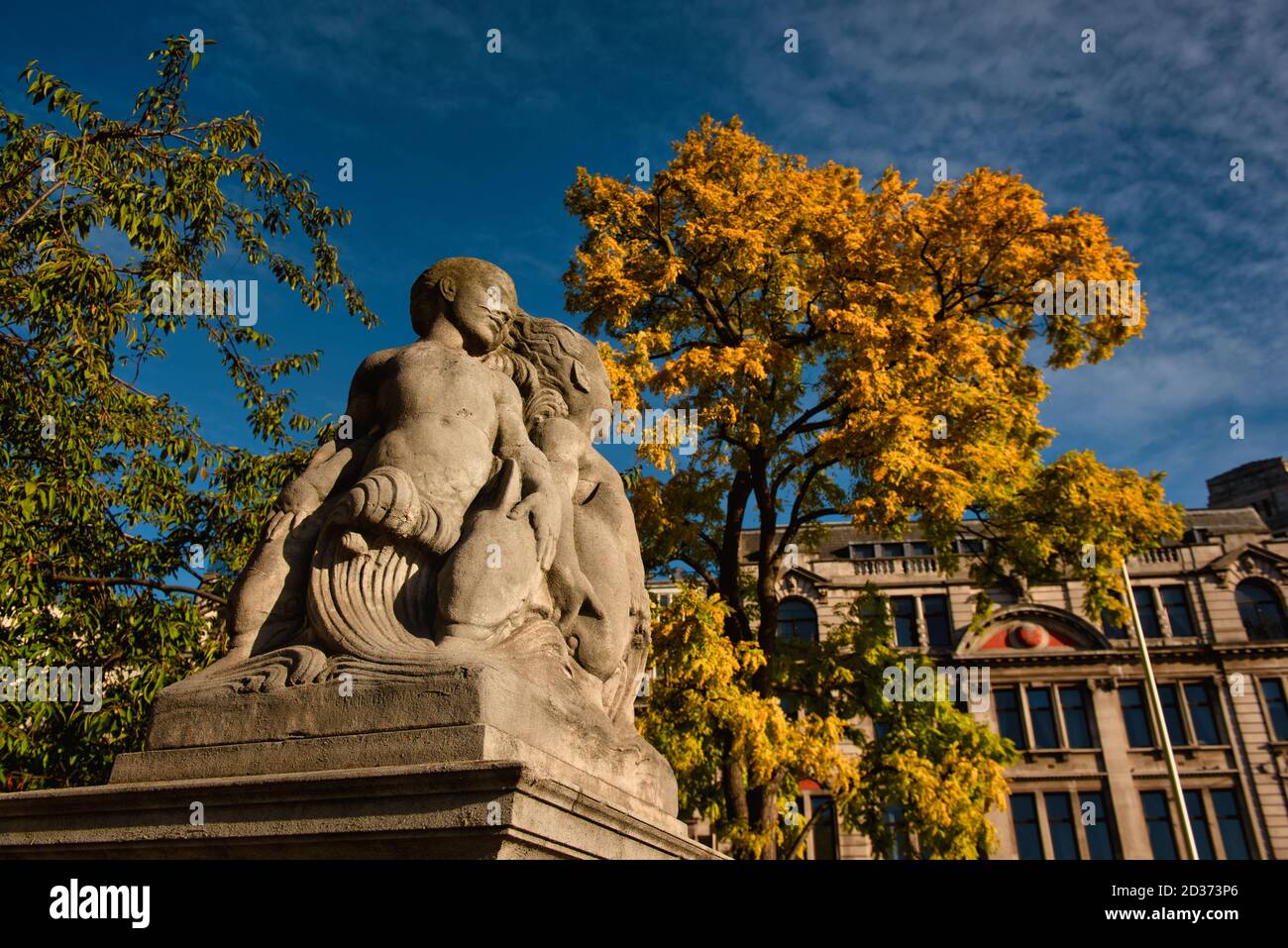 Tower of london sculptures hi-res stock photography and images - Alamy