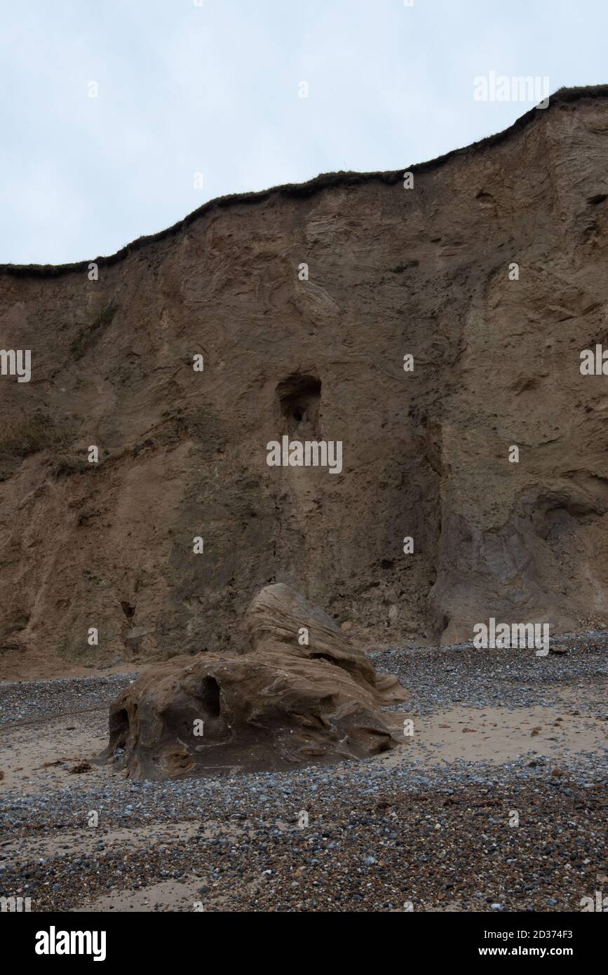 Crumbling cliffs between Sheringham and West Runton, Norfolk, UK Stock ...