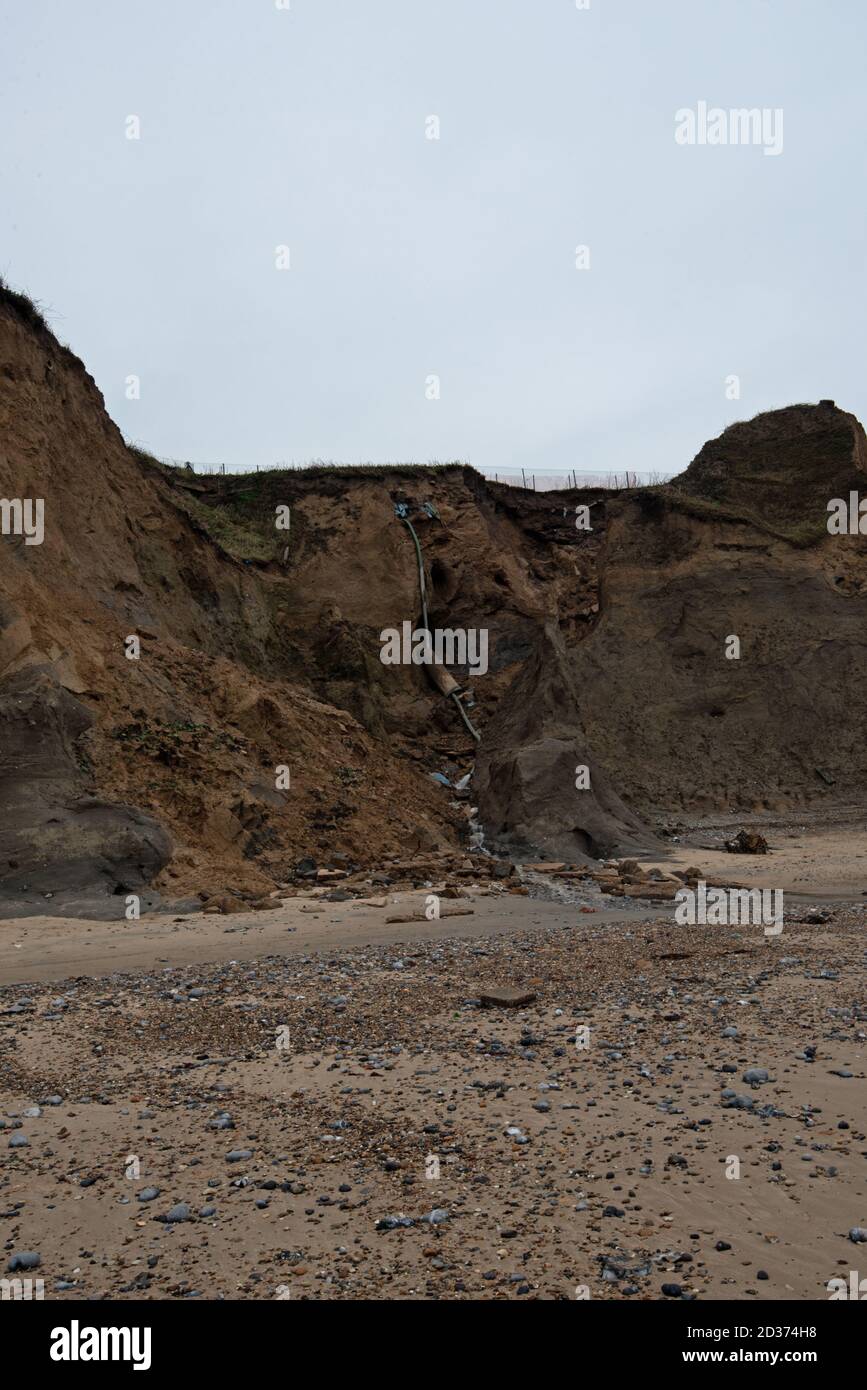 Crumbling cliffs between Sheringham and West Runton, Norfolk, UK Stock ...