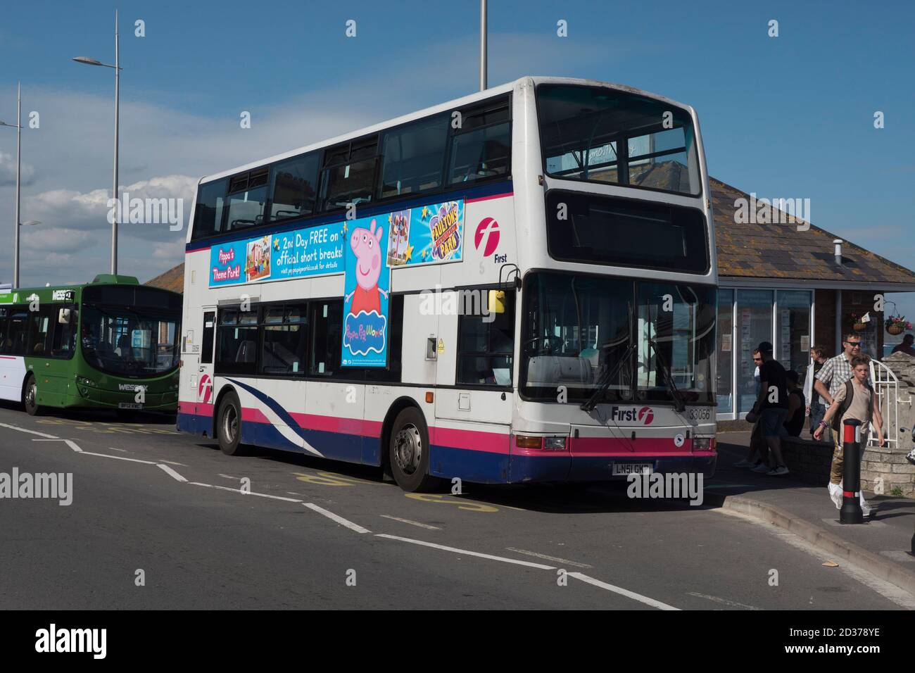First Hampshire & Dorset bus on Weymouth Esplanade Stock Photo - Alamy